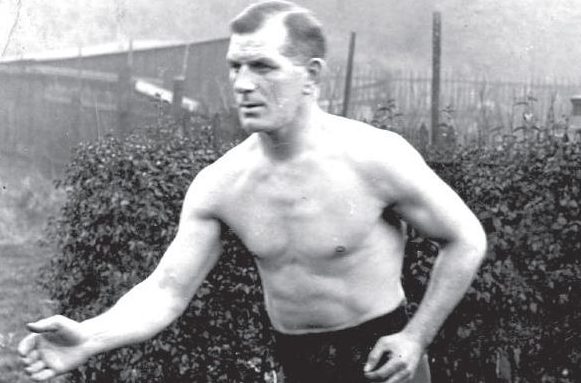 Hall of Fame: Billy Riley – A Catcher in the Tri (angle)